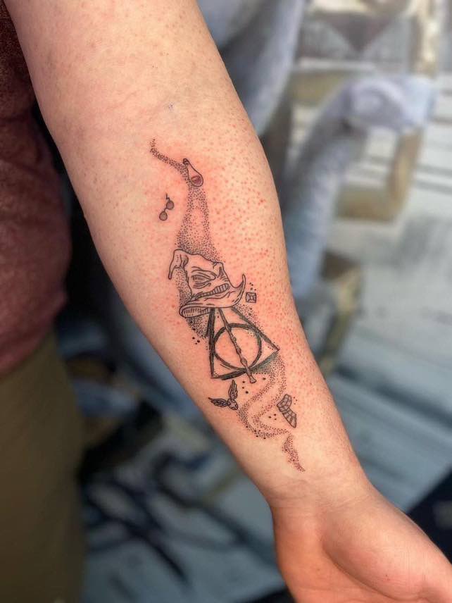 Fine line tattoo Århus- Stilfulde Tatoveringskunst | Dygtigste Artister